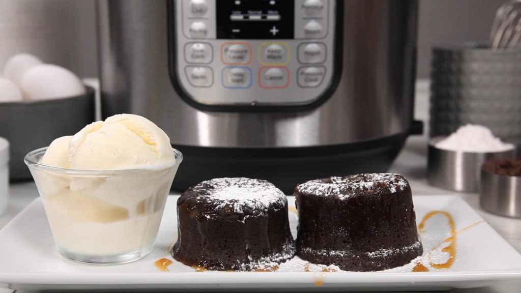 Molten Mocha Lava Cake.00_00_01_23.Still001